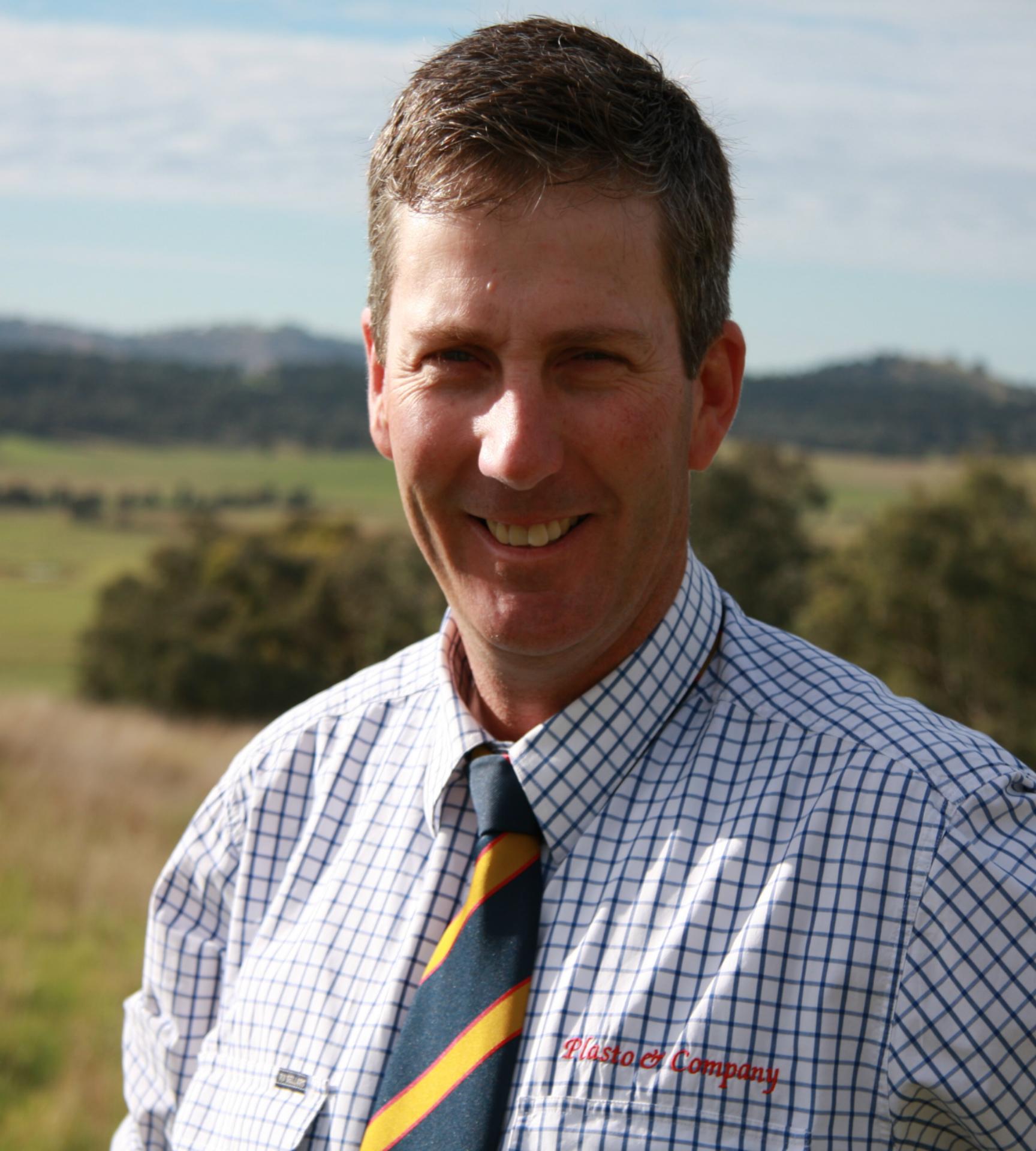 Ross Plasto - Principal/Rural Sales & Stock Agent - Raine & Horne ...